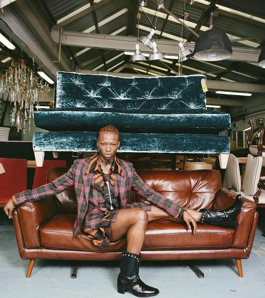 ヴィヴィアン・ウエストウッド: Fall 2022 14.08.2022/12.11.2022 | Catalogium 日本